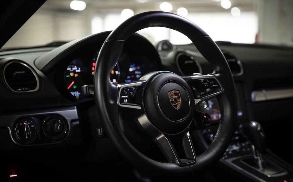 Porsche 718 Cayman - MTS Auto Import - Courtier automobile