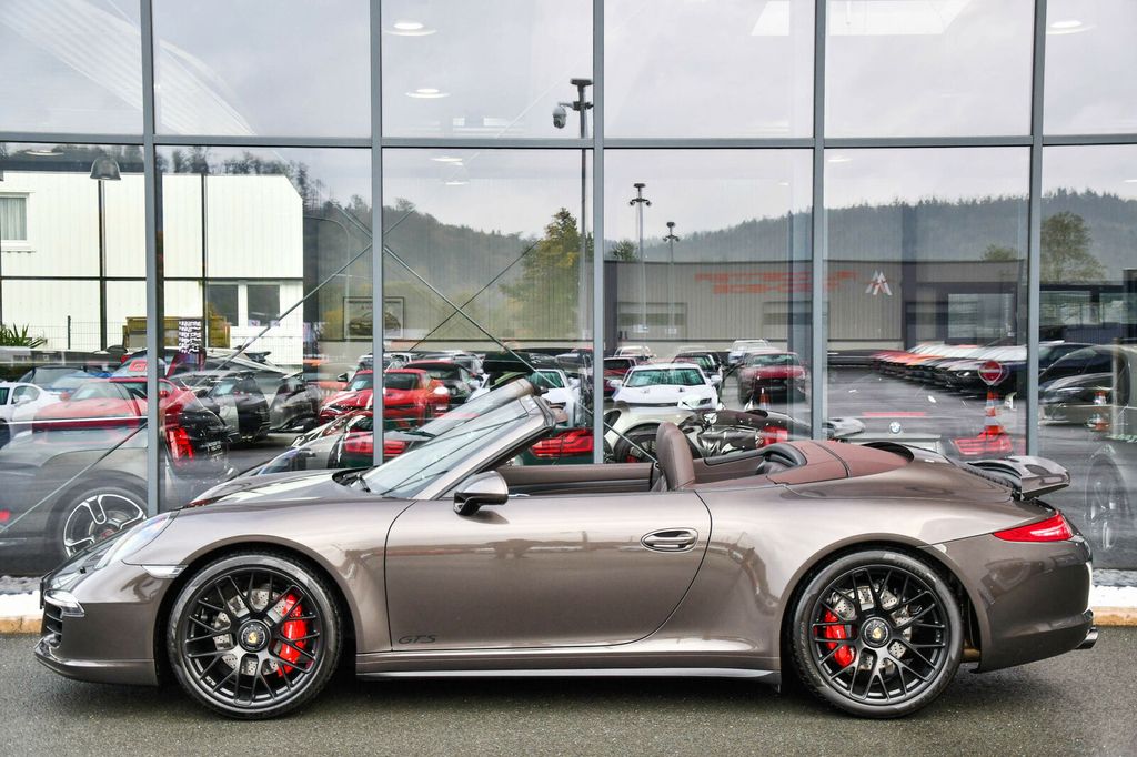 Porsche 911 Carrera GTS Cabriolet - MTS Auto Import - Courtier automobile